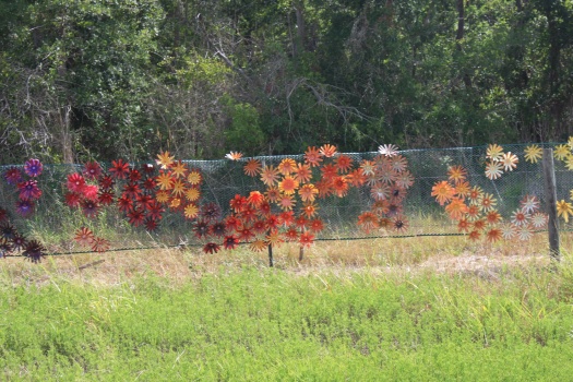 Solve # 515 colorful fence jigsaw puzzle online with 450 pieces Solve # 515 colorful fence jigsaw puzzle online with 450 pieces